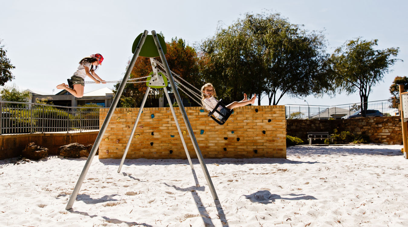 Grassdale Wetland Playground - Active Discovery